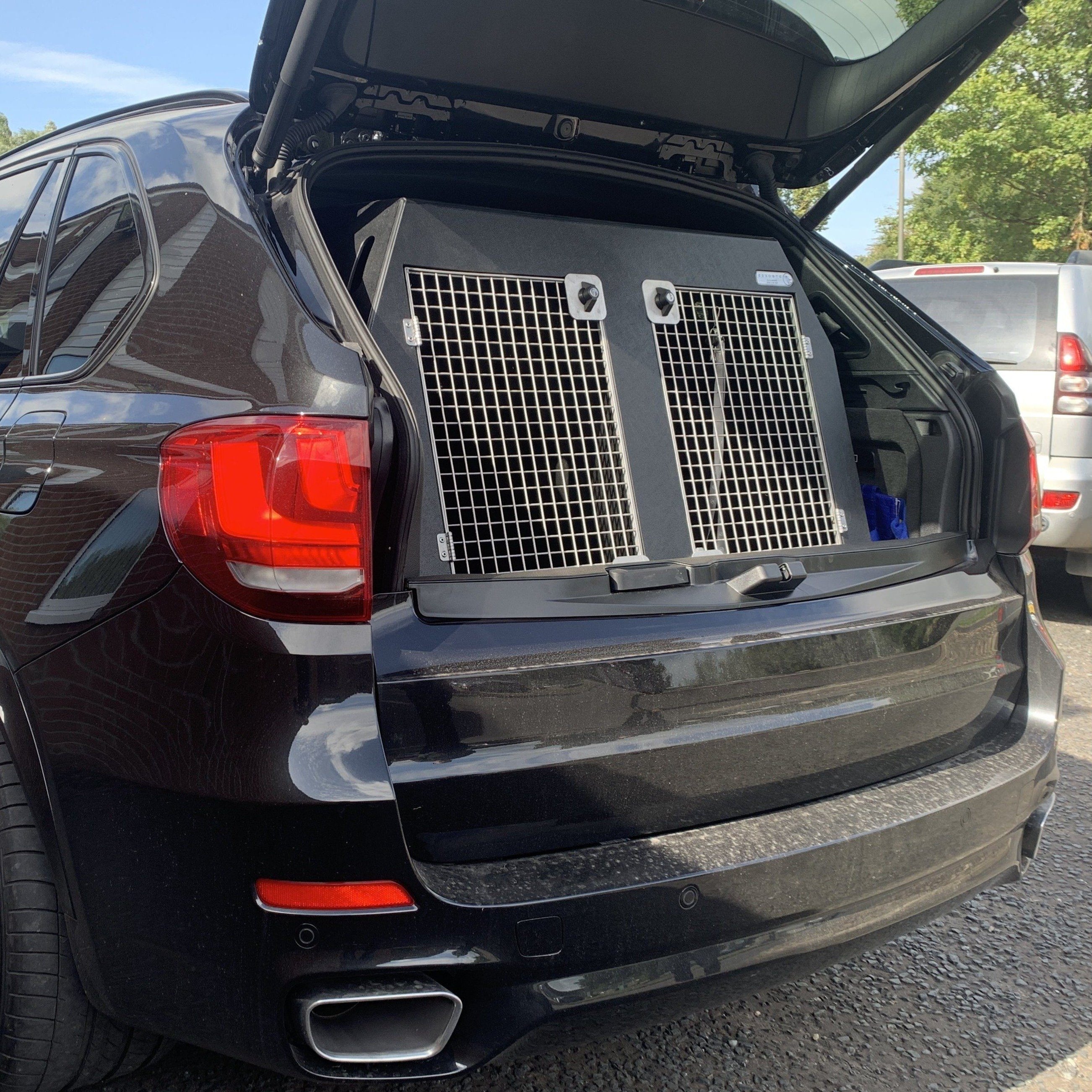 BMW X5 DT 11 Dog Transit Cage for Jeeps and Estate Cars — DT BOXES