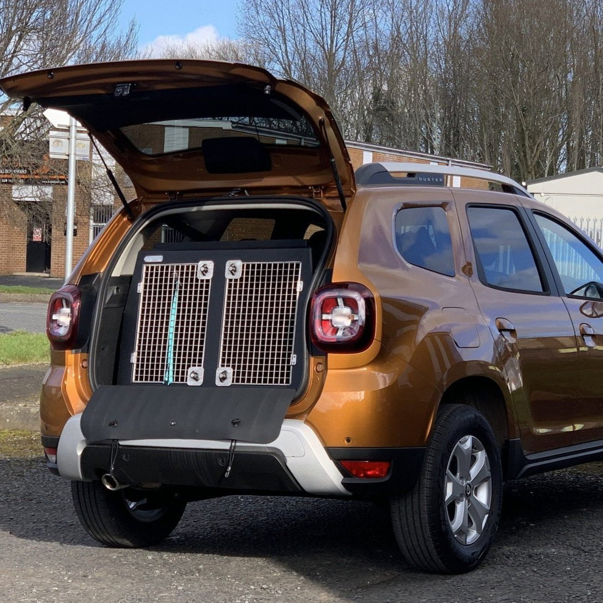 Travel Crate for Dogs Dacia Duster — DT BOXES