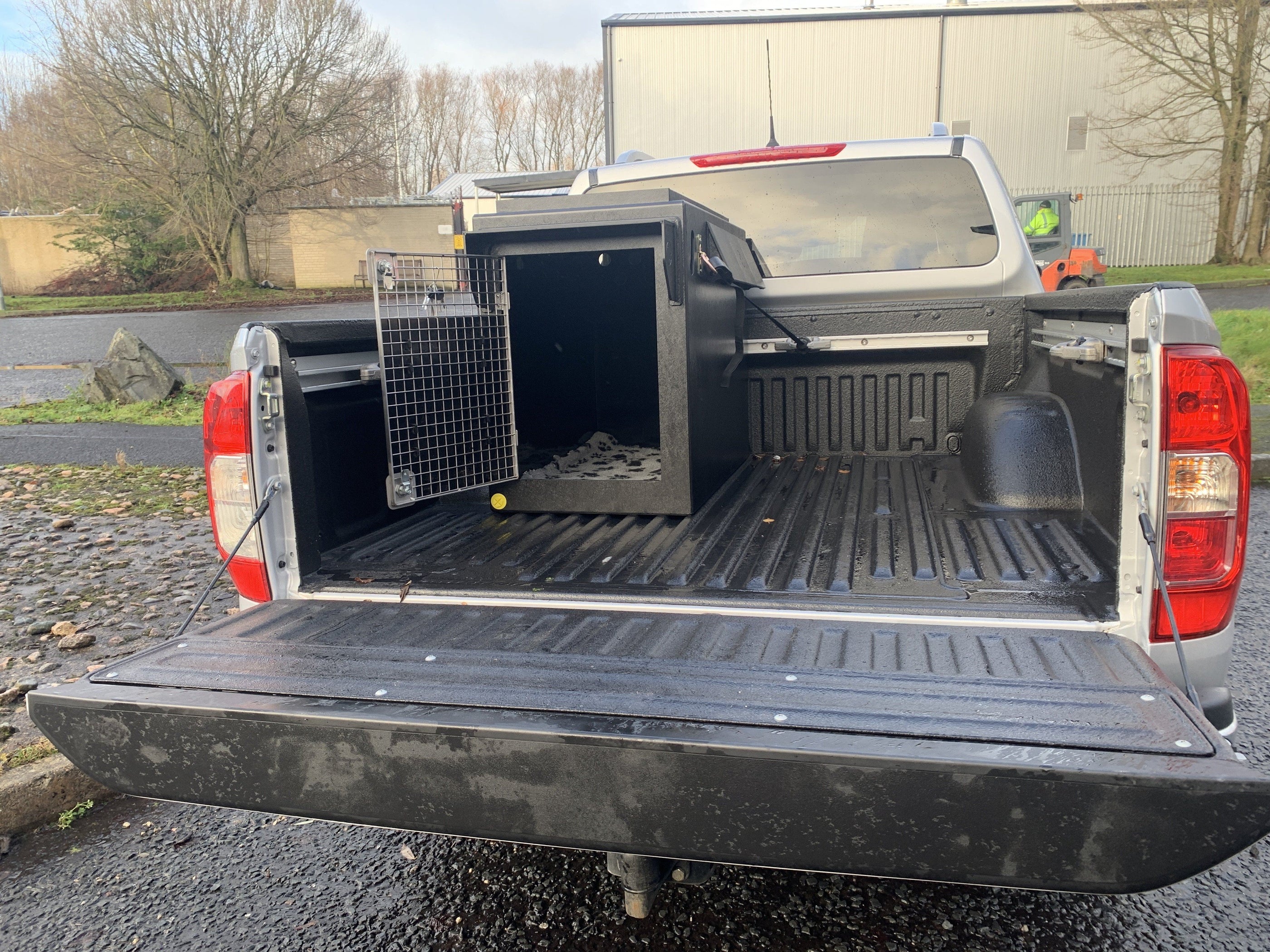 DT 500 Dog Crate For Pick up Jeep — DT BOXES