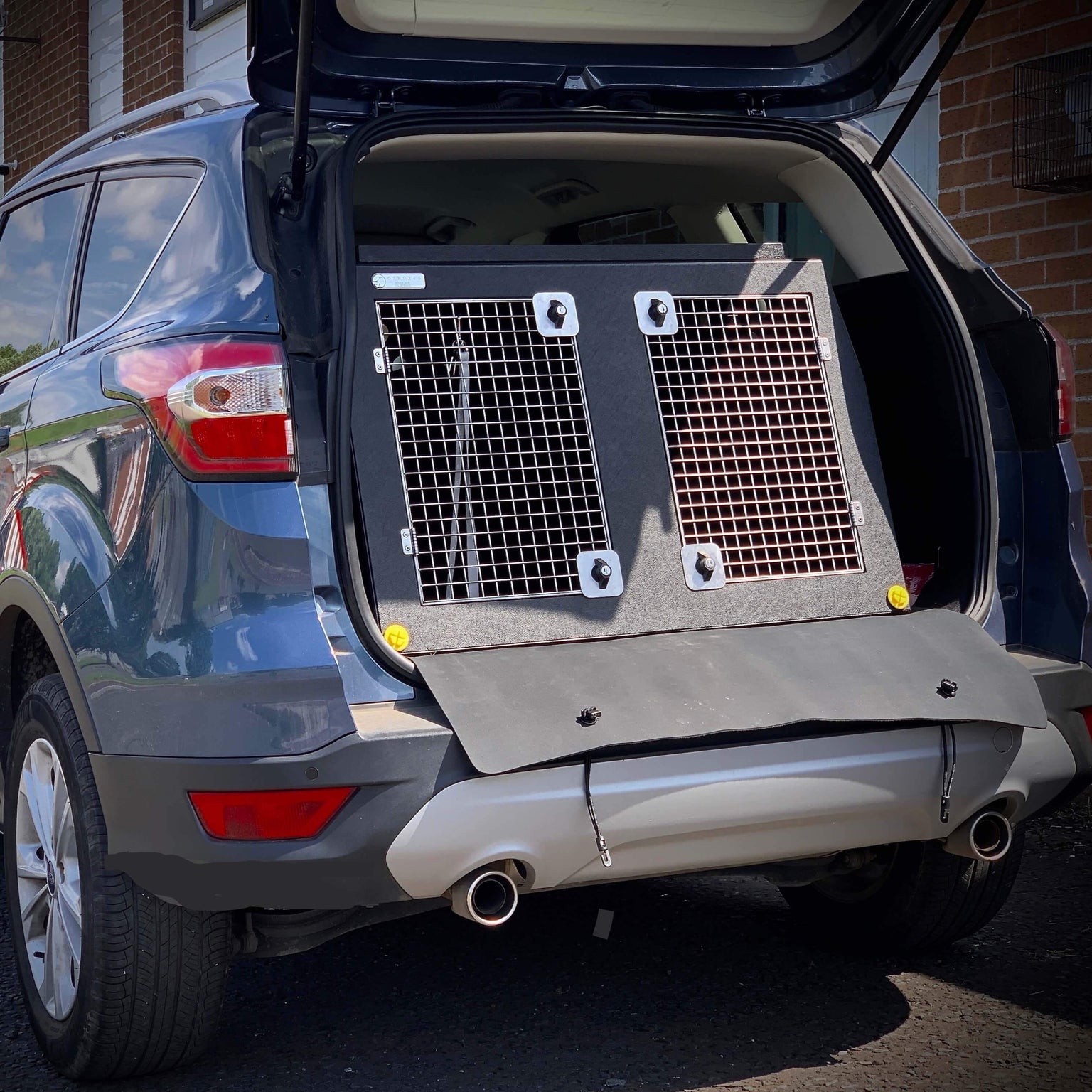 All DT Boxes - Safe Secure & super Tough Dog Vehicle Carriers — DT BOXES