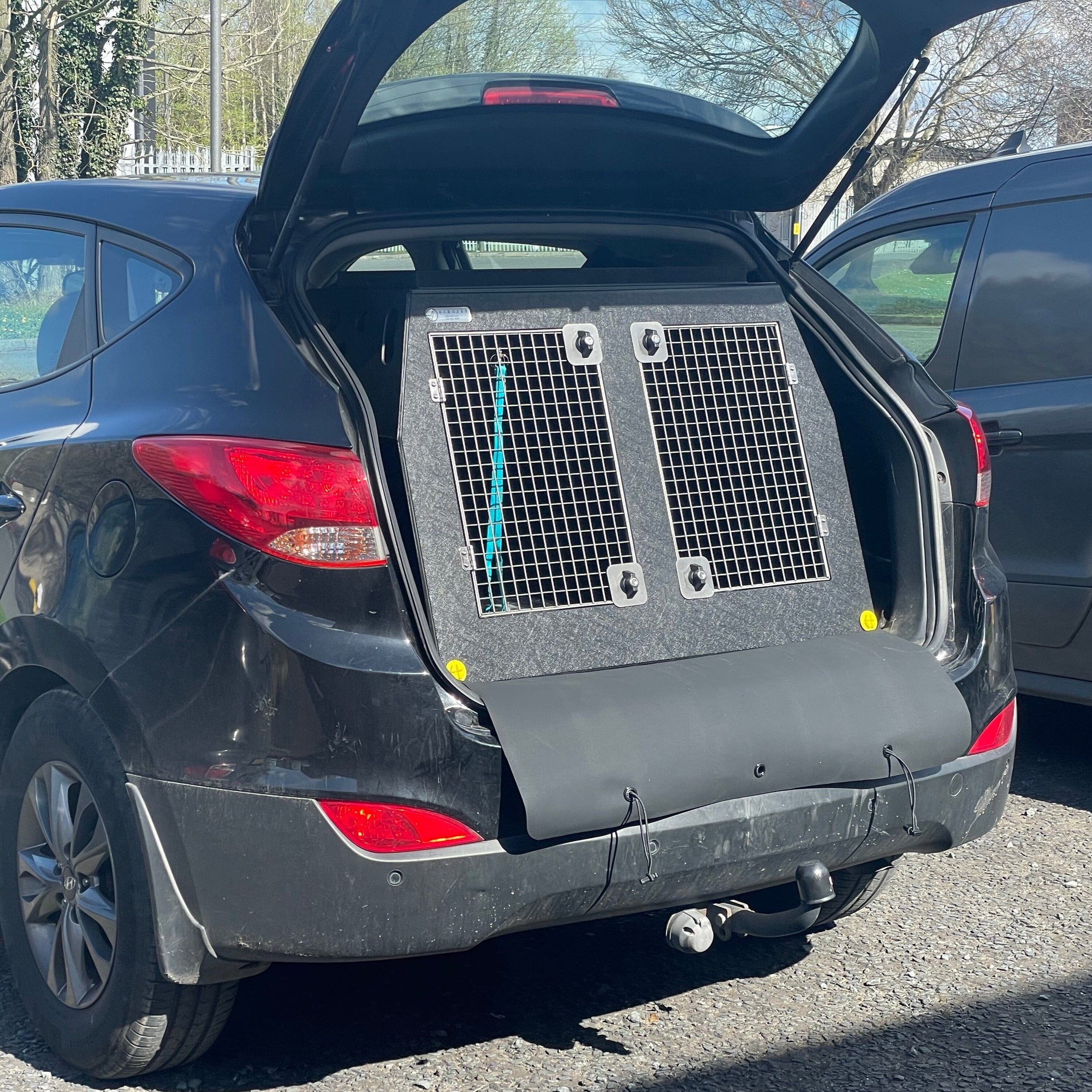 Dog Car Crate Hyundai iX35 2010-2016 — DT BOXES