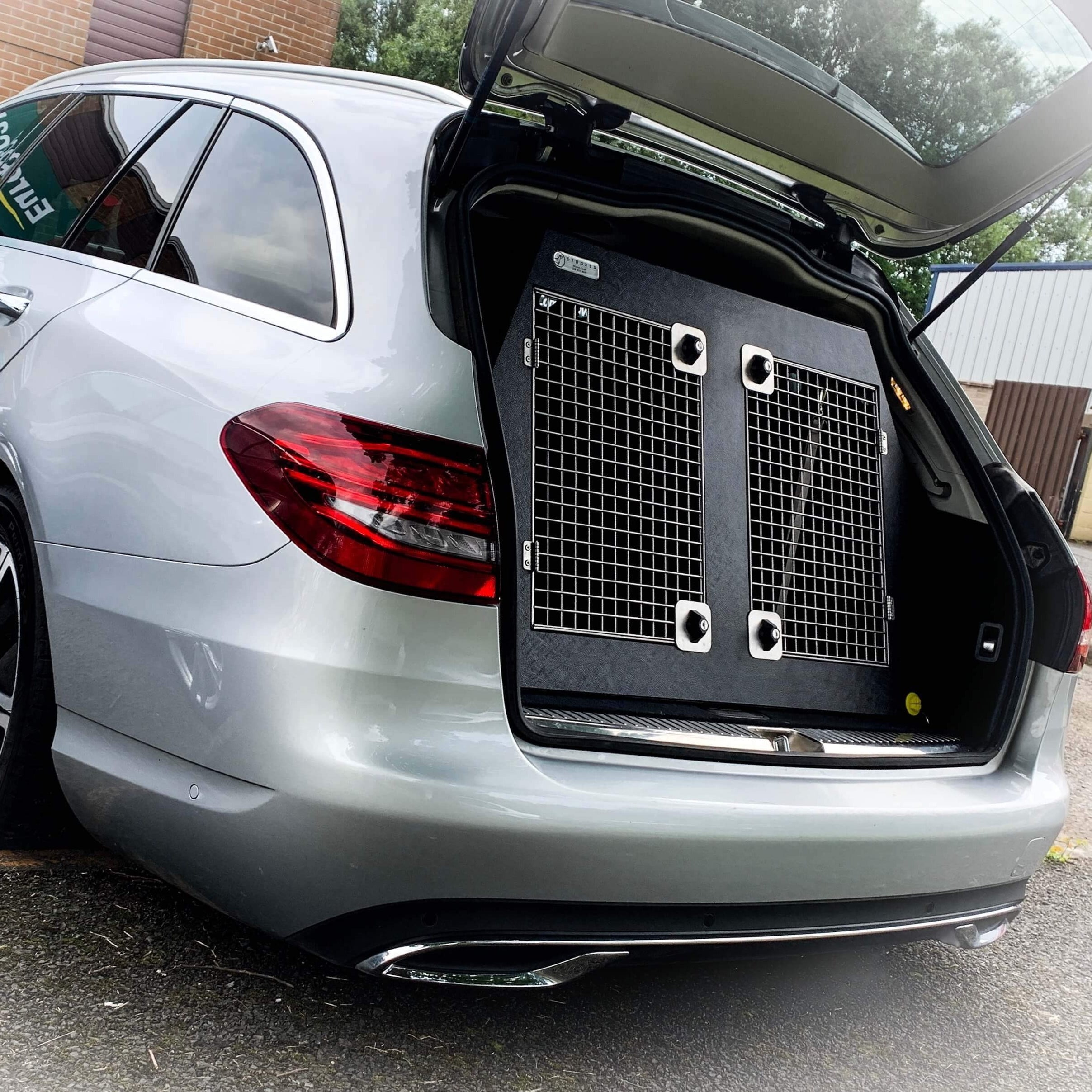 Mercedes C-Class Estate Dog Car Transport Boxes — DT BOXES