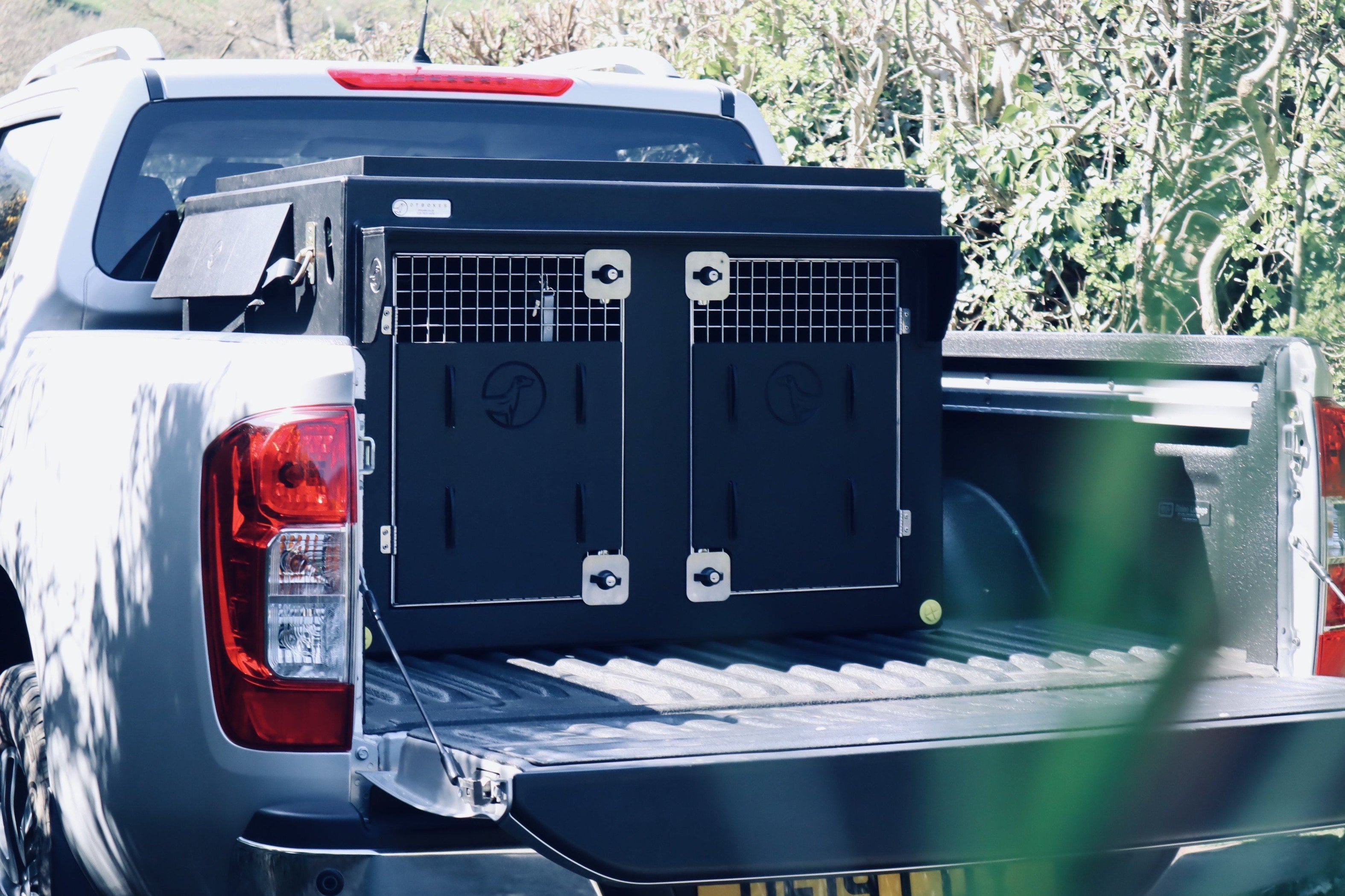 Dog Car Travel Crate- The DT 1000L - All Weather Kit — DT BOXES