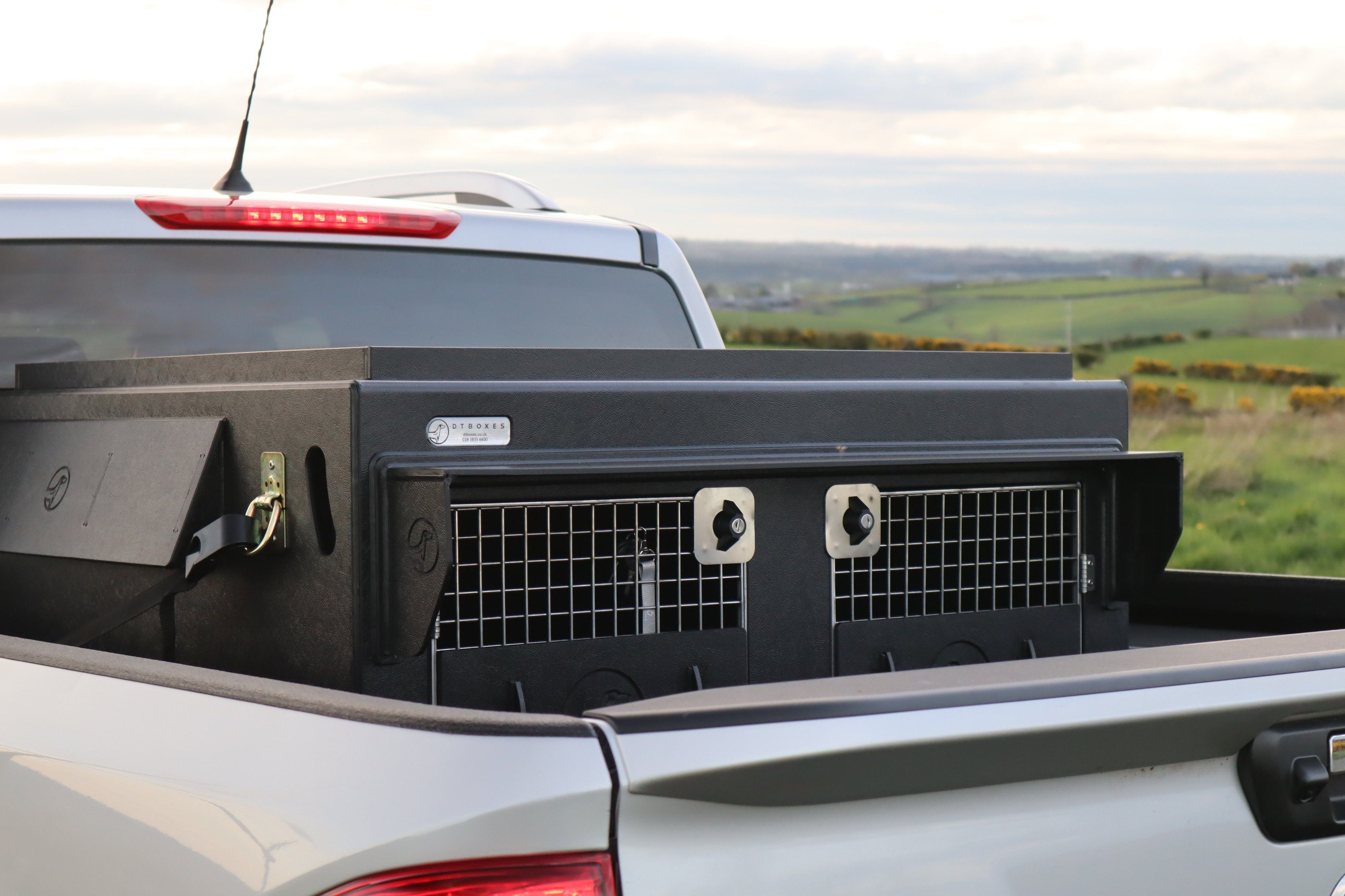 Dog Car Travel Crate- The DT 1000XL - All Weather Kit — DT BOXES