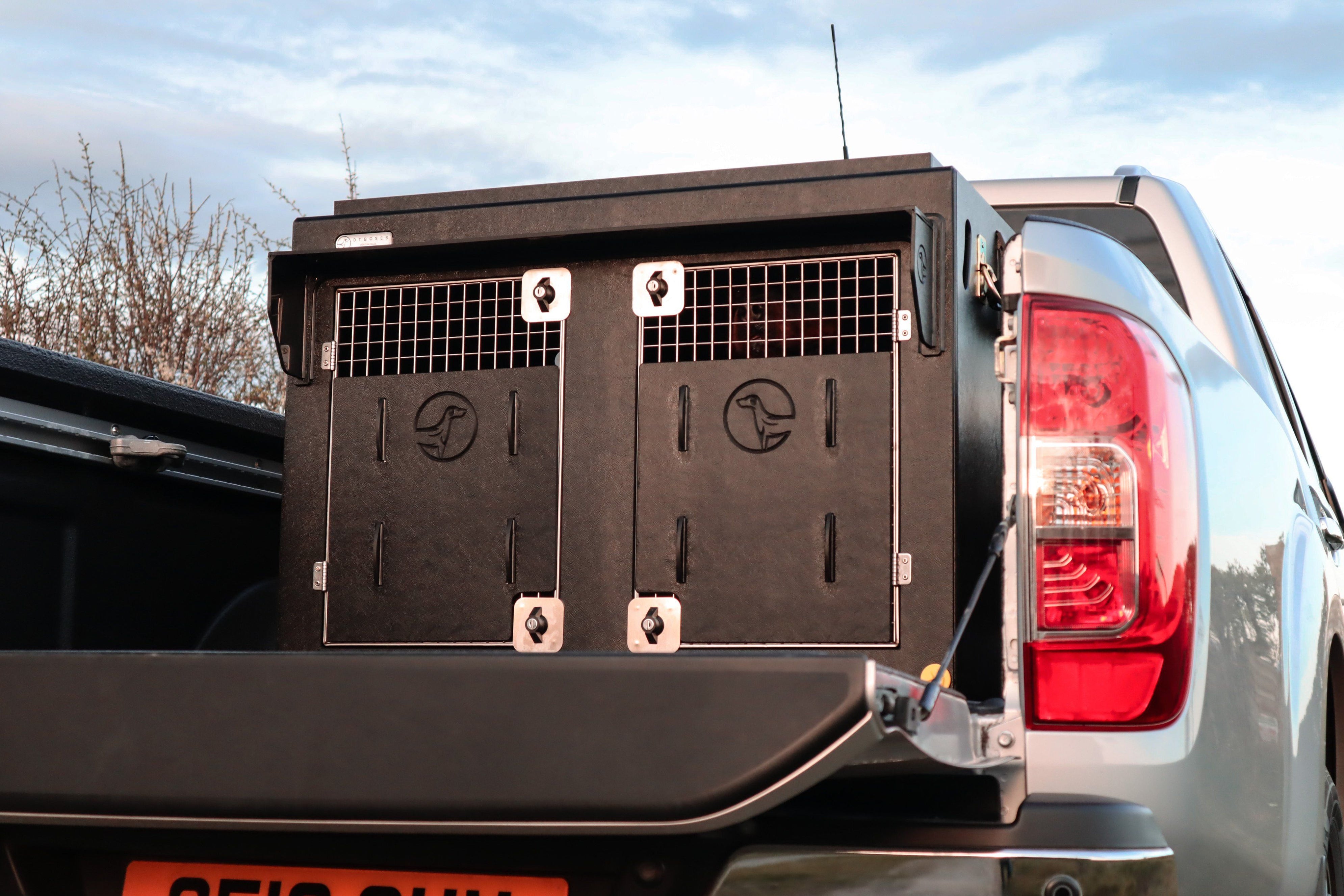 Dog Car Travel Crate- The DT 1000XL - All Weather Kit — DT BOXES