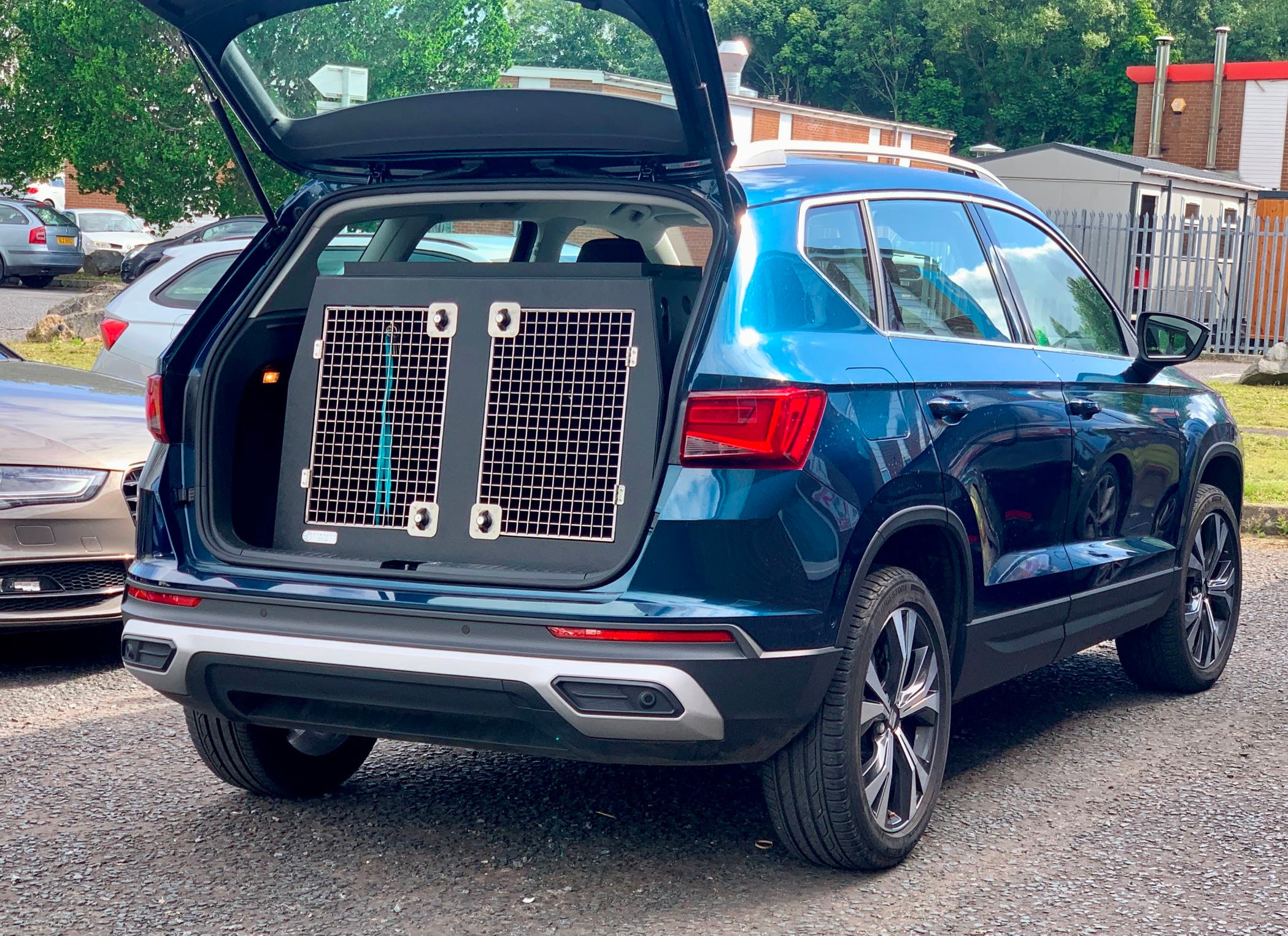 Seat Ateca Lower boot (2016–Present) Dog Car Crate DT 15 — DT BOXES